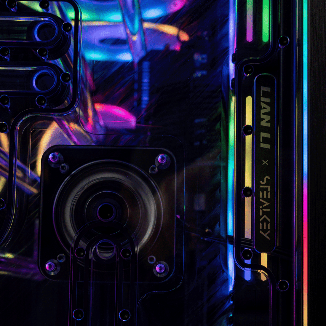 Lian Li O11 Dynamic EVO XL x Stealkey Crosscool II Distroplate