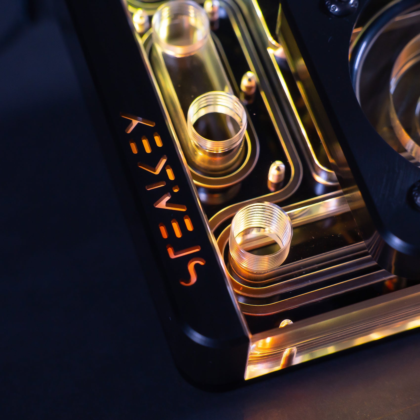 UNI 120D Distroplate 120mm - Acryl for D5 Pump or DDC Pump